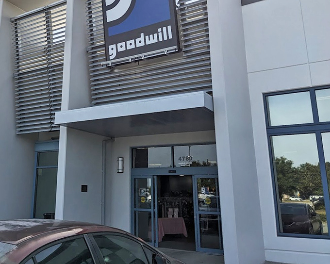 Goodwill's modern facade brings thrifting into the 21st century. Bargain hunting with architectural flair!