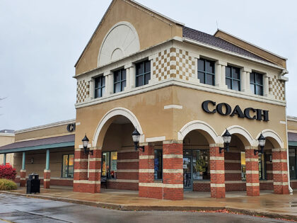 7 Enormous Outlet Malls In Pennsylvania That Are Absolutely Worth The Drive