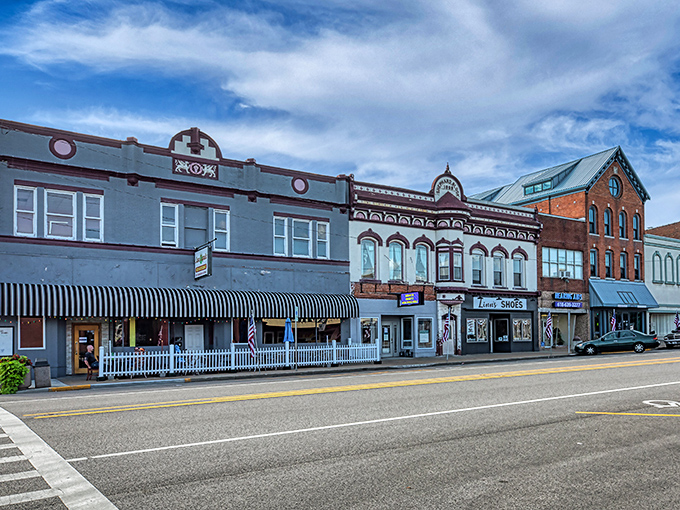 Hometown's residential streets showcase modest, well-maintained houses where first-time buyers can find their perfect starter home.