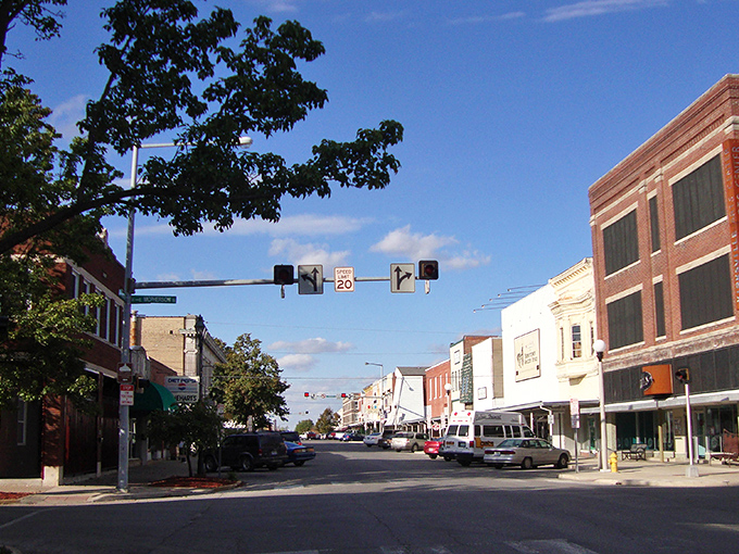 This is a classic American main street, the kind of place that feels straight out of a movie.