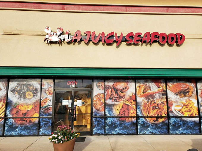 Bright colors and bold flavors await behind this inviting storefront that's bringing Louisiana's best to Missouri families.