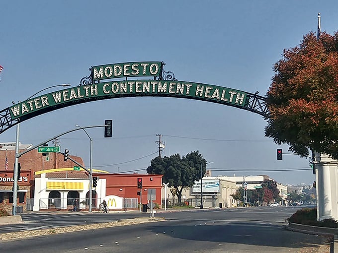 That famous Modesto arch still makes hearts skip - it's like Hollywood's sign, but with better parking! 