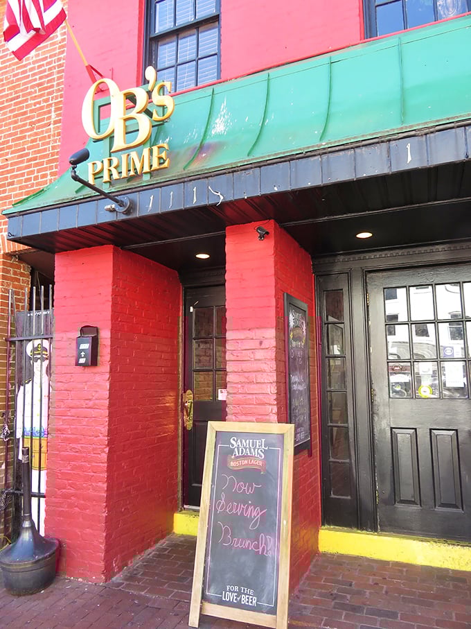 Bold colors announce bold flavors at this vibrant Annapolis steakhouse that refuses to blend in.