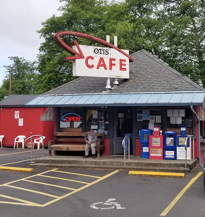 Classic roadside cafe with character – the kind of place road trip legends are made of.