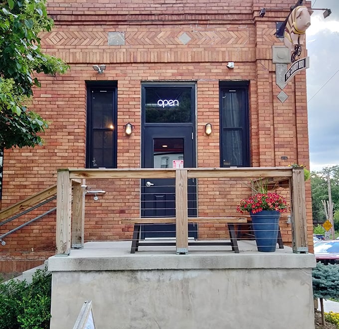 This brick beauty combines old-school charm with serious barbecue ambitions - perfect marriage of style and substance.