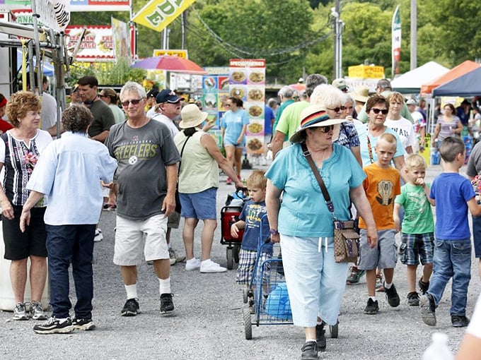 The crowds tell the story&mdash;Rogers City's market draws treasure hunters of all ages for a day of discovery.