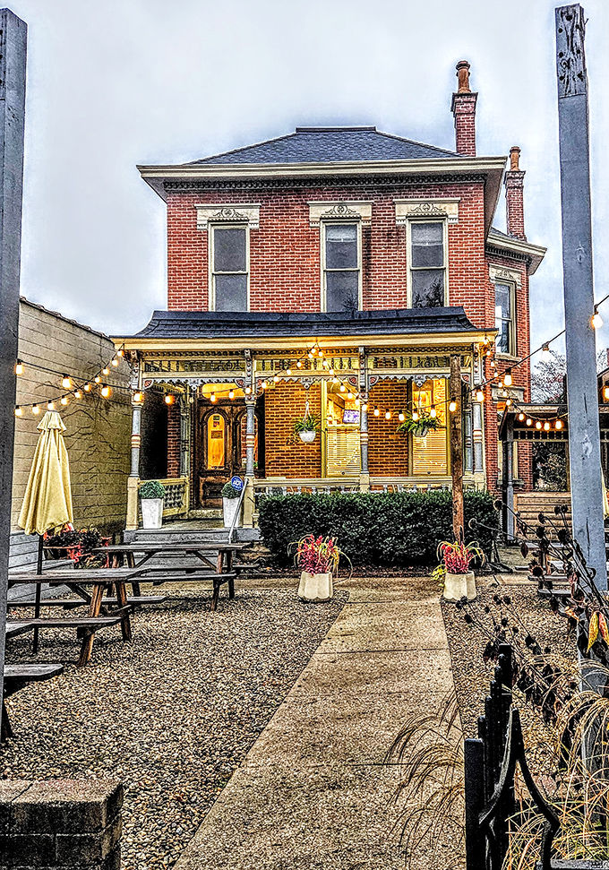 This charming brick house serves up brisket so good, you'll want to move in permanently.