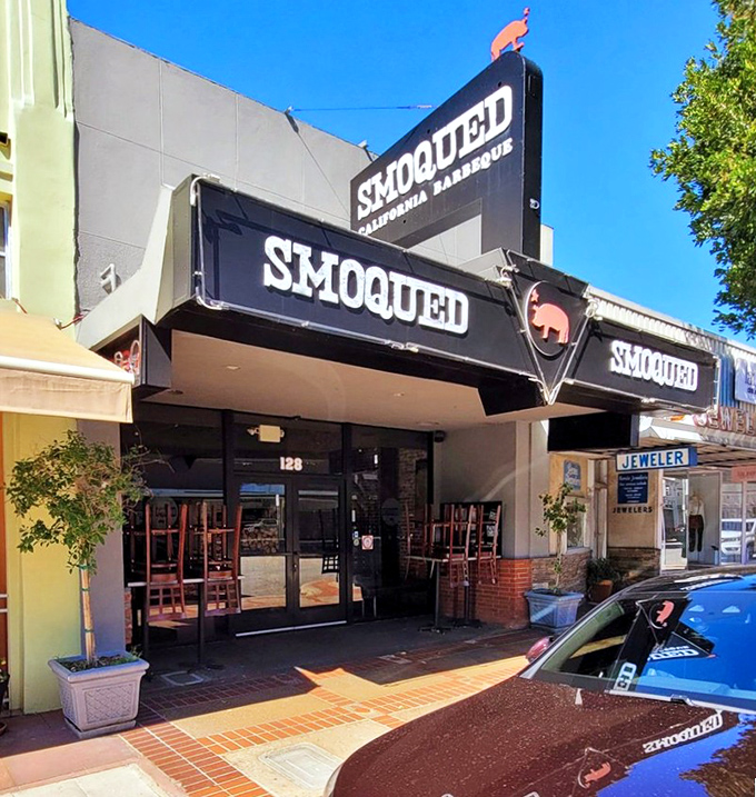 Smoqued's modern storefront promises California barbecue with a fresh twist on old-school smoking traditions perfectly executed.
