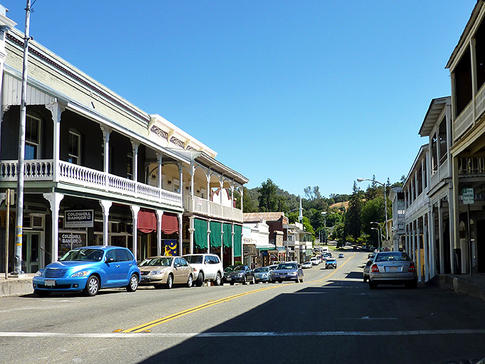 Sutter Creek's raised boardwalks transport visitors back to California's wild and woolly gold days.