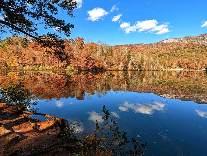 Autumn's double feature! Table Rock's lake mirror perfectly projects fall's fiery fashion show&mdash;like IMAX for leaf-peepers without the ticket price.