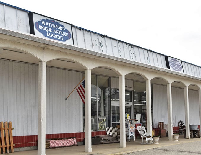 White columns and American flags welcome patriots of the antiquing world to this Waterford wonderland.