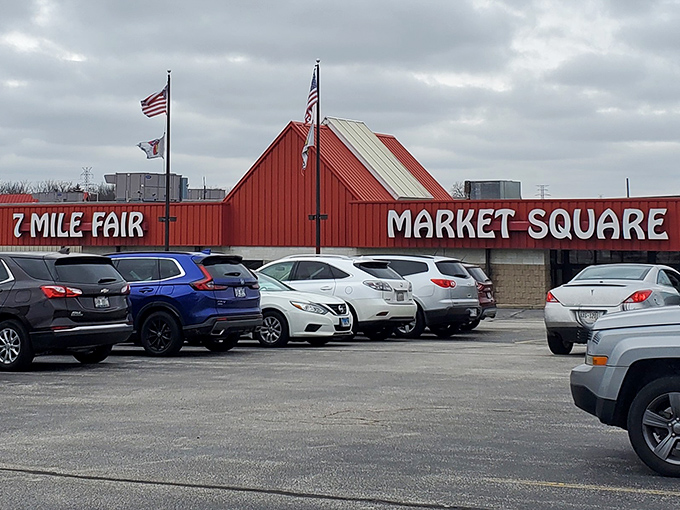 Market Square magnificence! This sprawling red building houses enough treasures to fill a rainy weekend with shopping bliss.