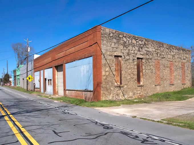 Small-town streets stretch out peacefully, proving that quiet living doesn't have to cost a fortune.