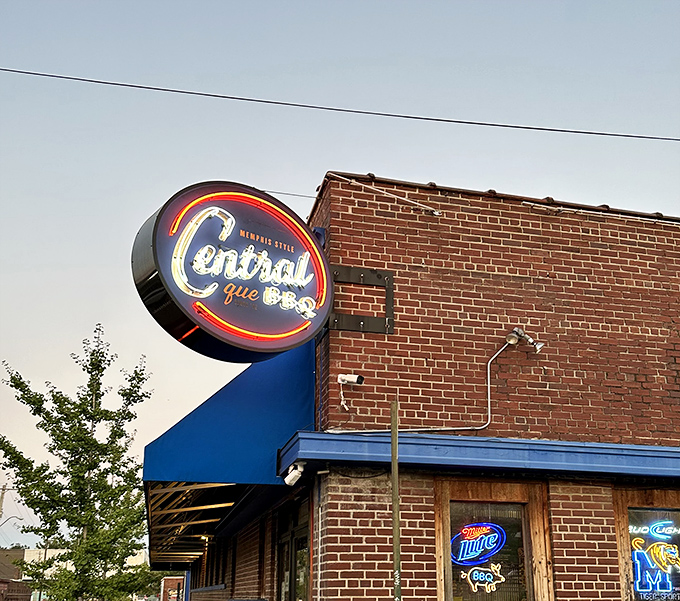 That round neon sign has been calling barbecue lovers home for years, and it's still working.