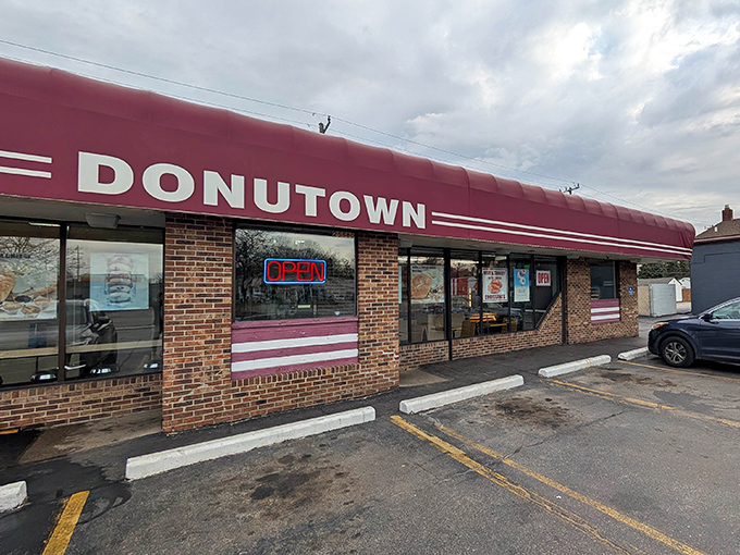 That timeless storefront design has been drawing donut devotees for years &ndash; some things never go out of style.