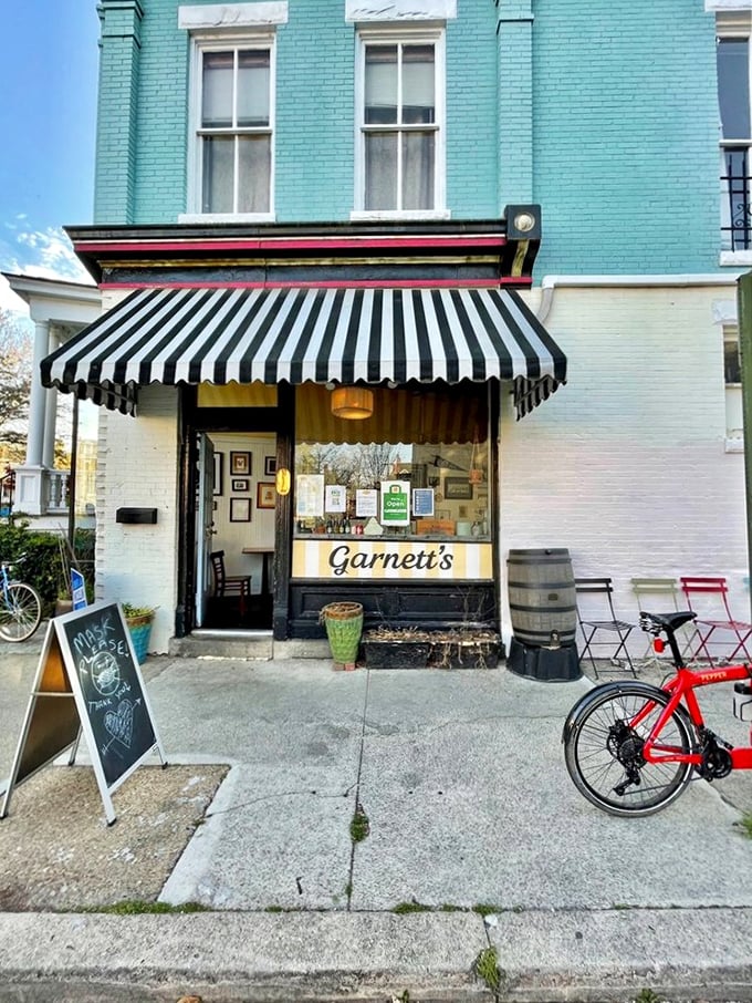 The charming storefront of Garnett's has "neighborhood gem" written all over it. That blue door leads to sandwich happiness.