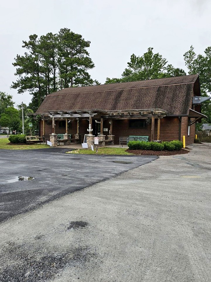 Weathered wood and casual vibes promise the kind of meal that feels like a warm hug.