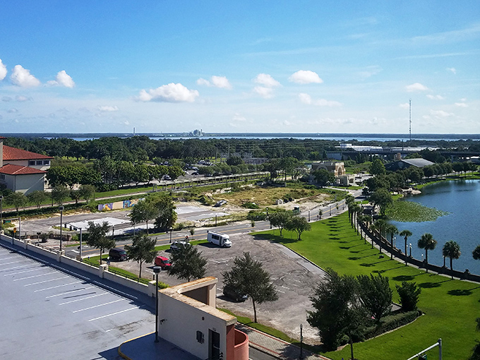 Historic architecture surrounds peaceful lakes. Frank Lloyd Wright would approve of these retirement-friendly housing prices.