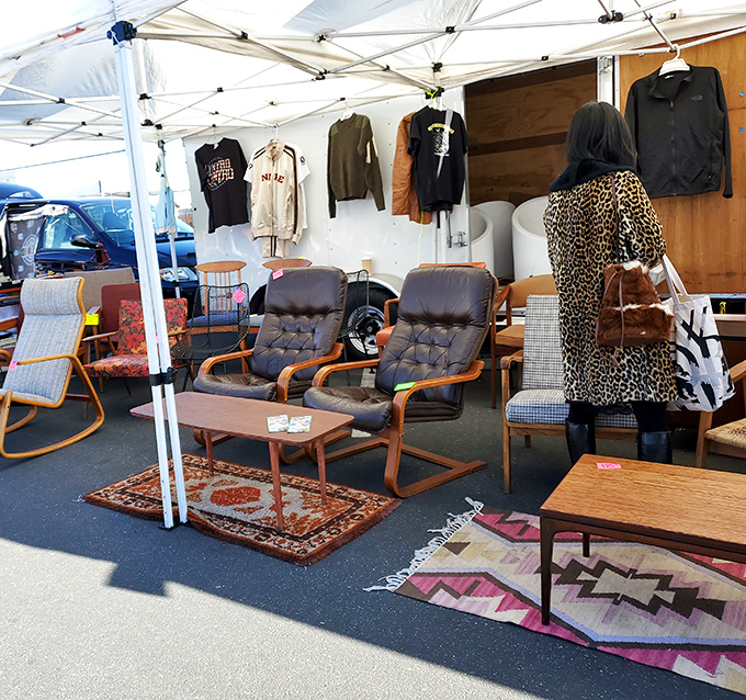 Mid-century furniture creates a living room under the open sky. Sit a spell and imagine it in your home!