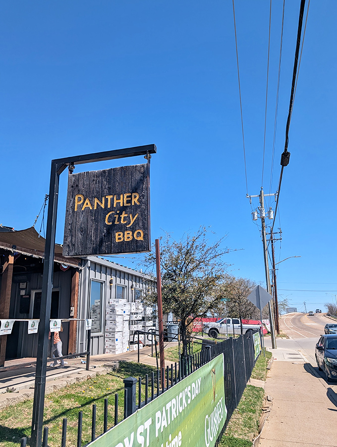 That simple fence around Panther City isn't keeping people out&mdash;it's creating a backyard BBQ vibe in the heart of the city.