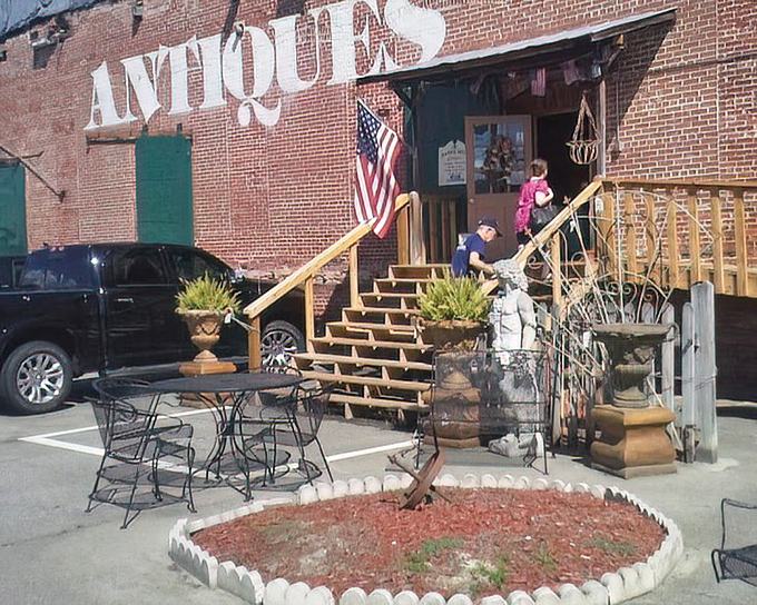 The welcoming entrance with its wooden steps feels like visiting your favorite aunt's house - full of interesting stories.
