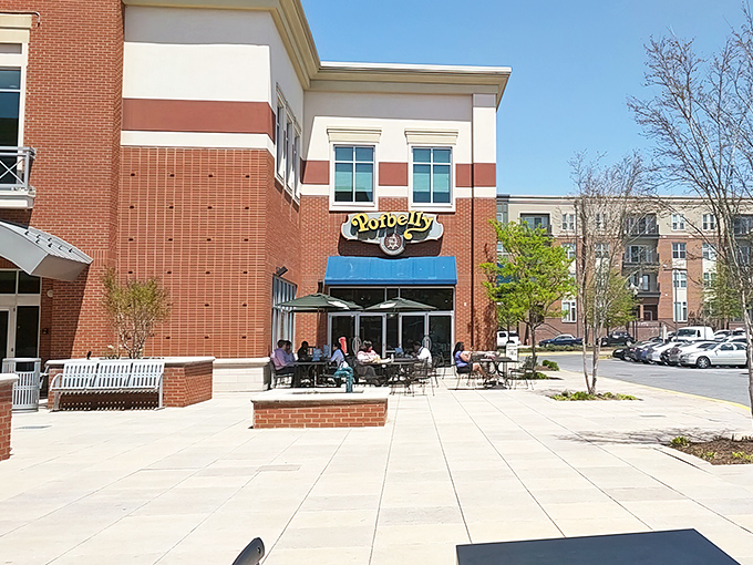 Sunny day, blue skies, and Potbelly's welcoming patio. Some sandwich moments are meant to be savored outdoors.