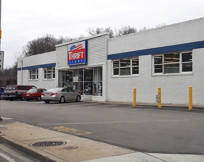 Simple yet promising, this thrift store facade hides countless treasures. The thrill of discovery awaits just beyond those doors.
