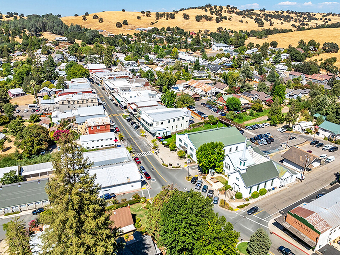 Antique shops and art galleries fill buildings where miners once planned their next big strike.