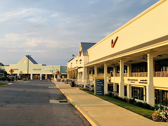From Skechers to Old Navy, Tanger Outlets Lancaster lines up big brands and bigger savings&mdash;your next shopping spree starts here.