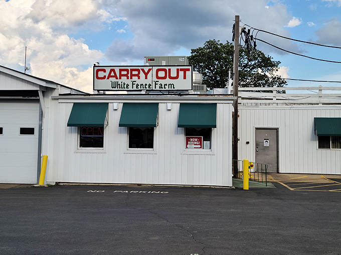 This sprawling suburban landmark proves that sometimes the journey to great chicken is half the delicious fun.