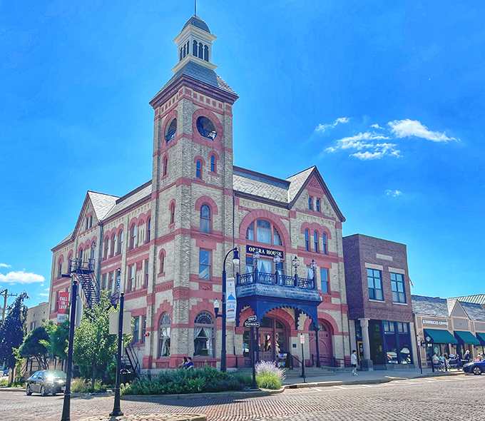 This magnificent opera house has been entertaining audiences since horse-and-buggy days ruled.