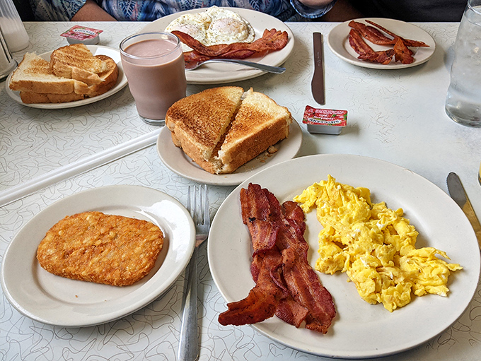 Breakfast of champions&mdash;or anyone who appreciates that perfectly golden hash brown. The kind of spread that makes morning people out of night owls.
