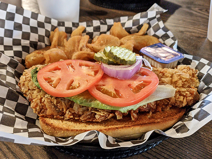 This crispy chicken sandwich could broker peace treaties &ndash; it's that universally lovable.