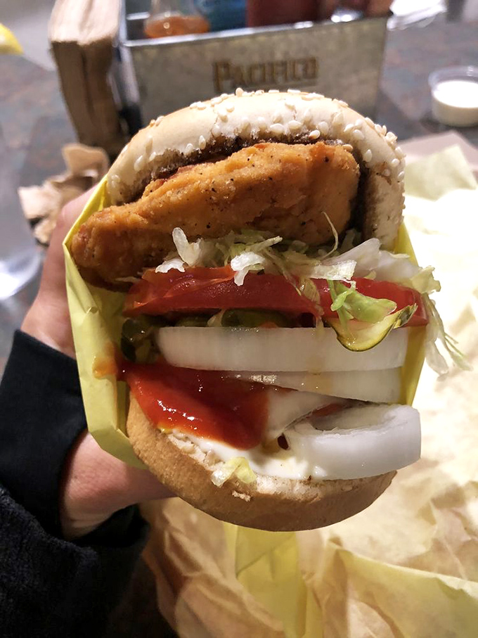 Even the chicken sandwich gets the royal treatment. Proof that Hodad's doesn't play favorites when it comes to handheld deliciousness.