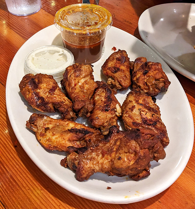 These wings aren't trying to reinvent the wheel&mdash;they're just executing the classics with the confidence of a veteran jazz musician.