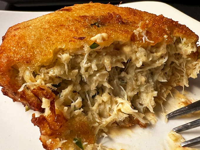 This crab cake has more lump crab than filler&mdash;a refreshing commitment to seafood integrity that deserves a standing ovation.