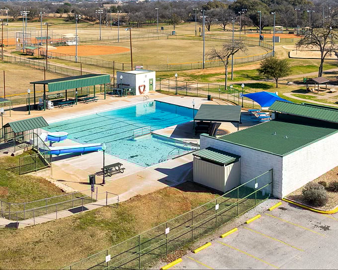 Even the municipal pool in Granbury looks postcard-perfect, offering a refreshing respite when Texas temperatures decide to show off.
