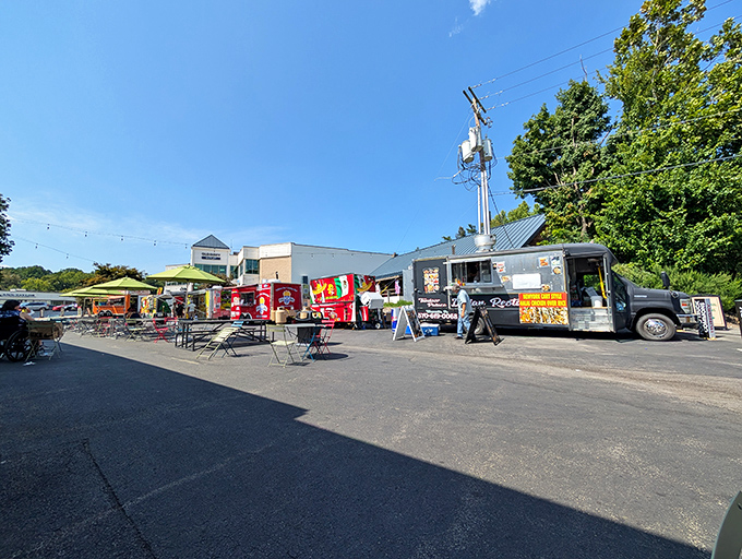 Food trucks offer a welcome respite from power-shopping. Nothing fuels a second wind like street food between store visits.