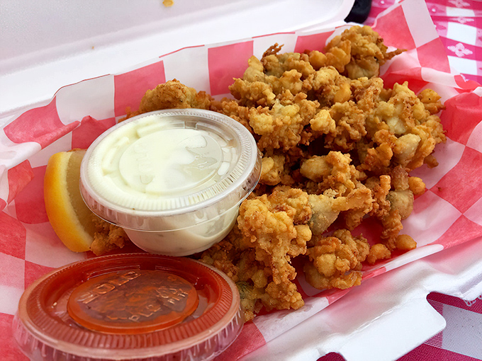 These golden-fried clams deliver that perfect crispy-briny one-two punch that separates casual seafood fans from true aficionados.
