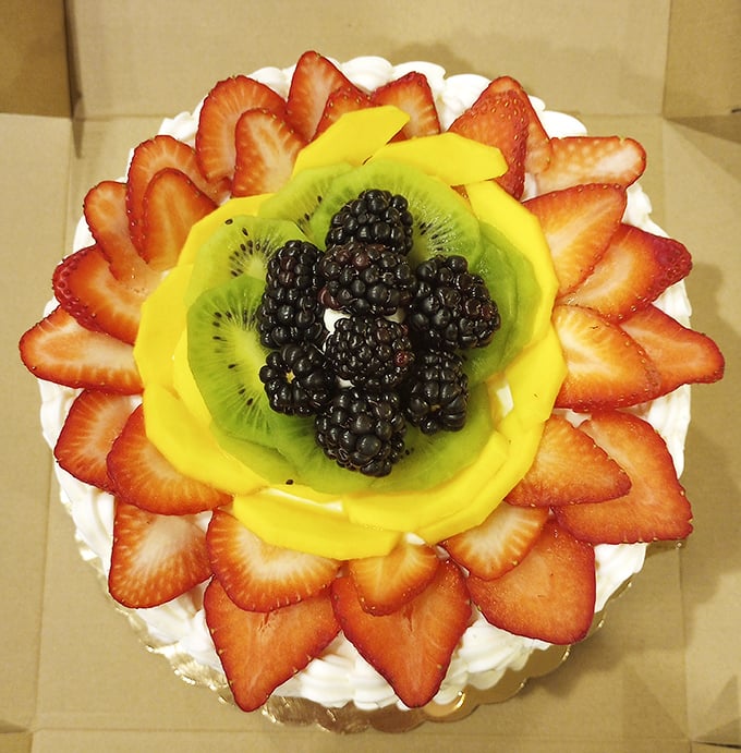 A fruit-topped masterpiece that makes eating your daily serving of fruit downright decadent. Mother Nature and Betty Crocker had a beautiful collaboration here.
