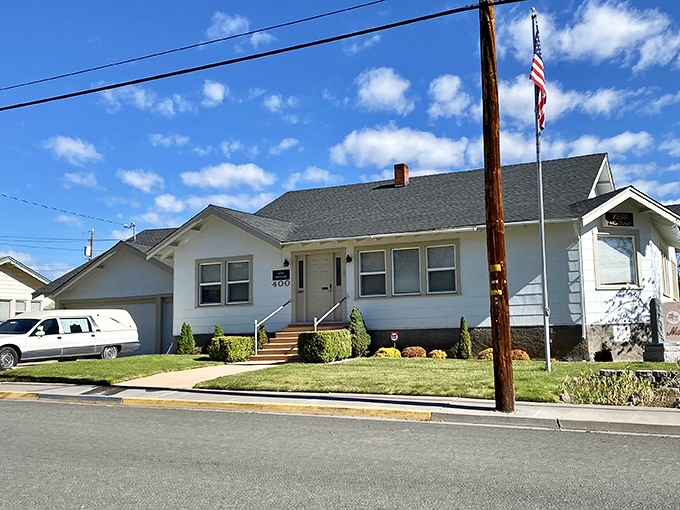 This well-maintained home with American flag proudly displayed embodies the affordable American Dream that coastal Californians now only experience in nostalgic dreams.