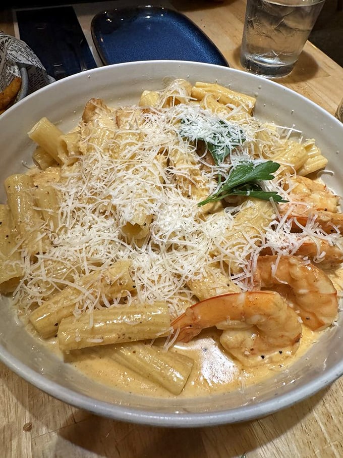 Pasta that would make an Italian grandmother nod in approval, with plump shrimp and a sauce that demands to be sopped up with bread.