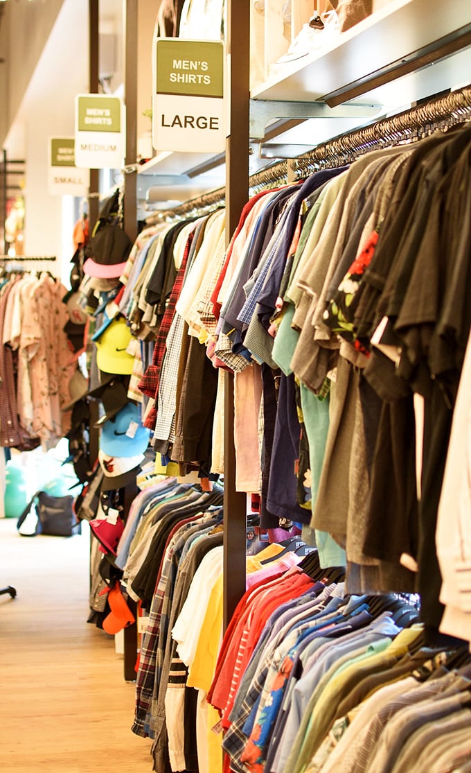 Men's shirts organized by size? Revolutionary! This color spectrum of button-downs proves secondhand doesn't mean second-rate.