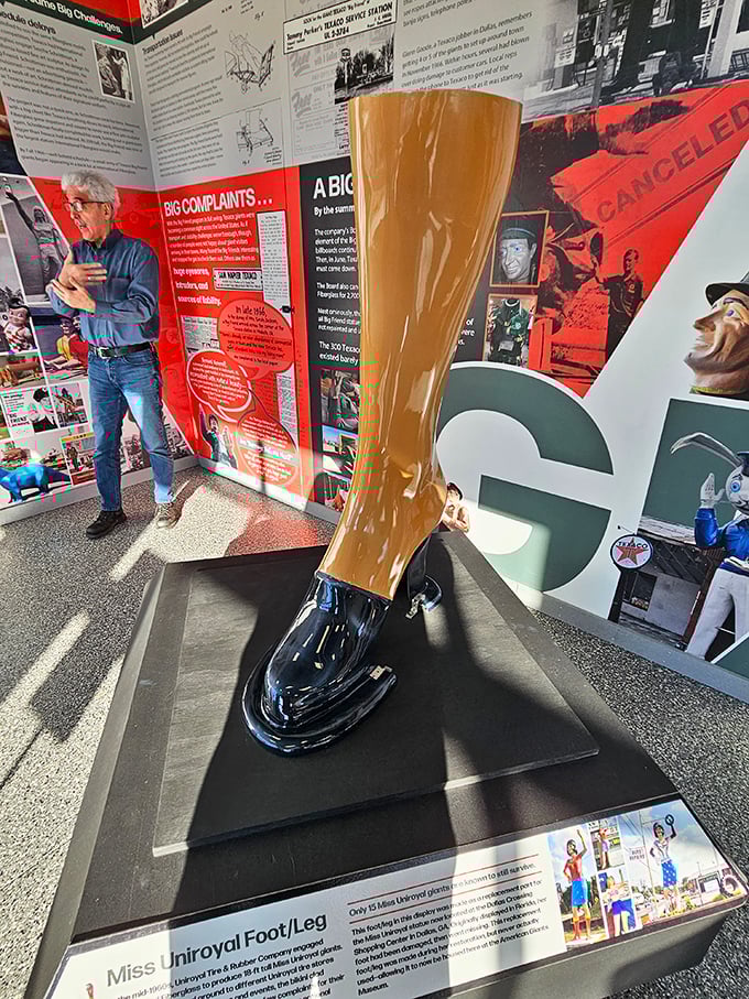 If Cinderella wore size 500 shoes, they might look like this! Miss Uniroyal's giant leg reminds us that these roadside attractions weren't just for the boys.