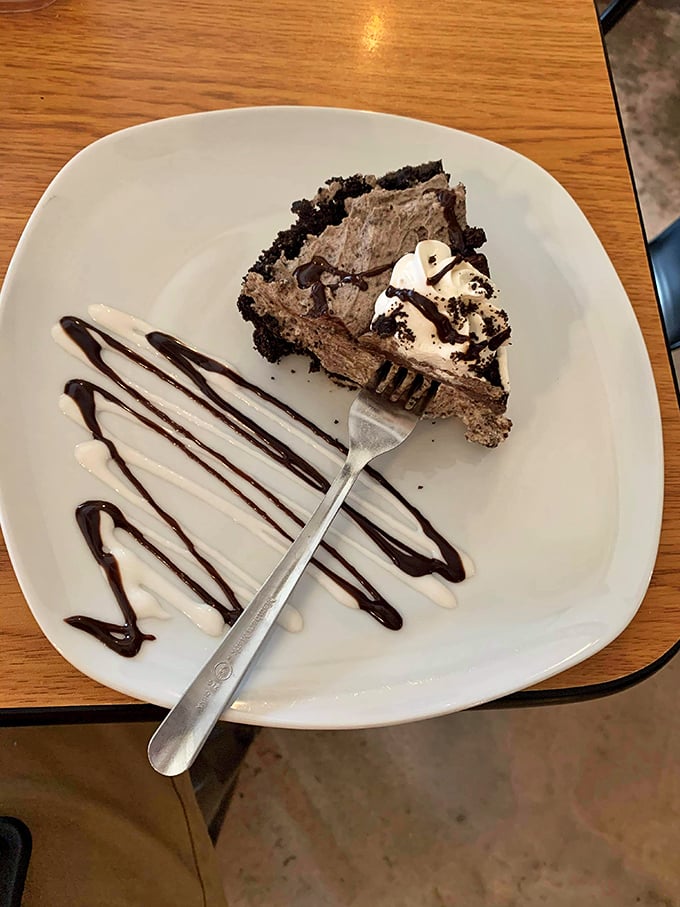 This Oreo pie doesn't just satisfy a sweet tooth &ndash; it creates a support group for them, complete with whipped cream counselors.