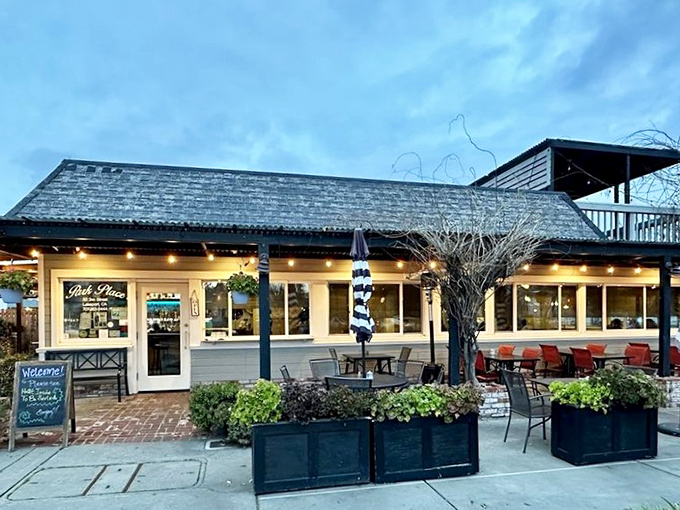 Park Place Restaurant serves up comfort with a view &ndash; the kind of spot where locals debate whether the food or the scenery deserves top billing.