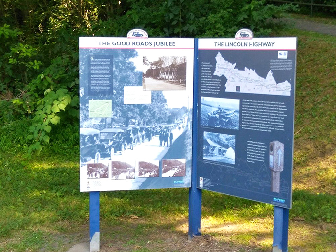 Even the signage here has that state park charm that says "adventure this way, folks."