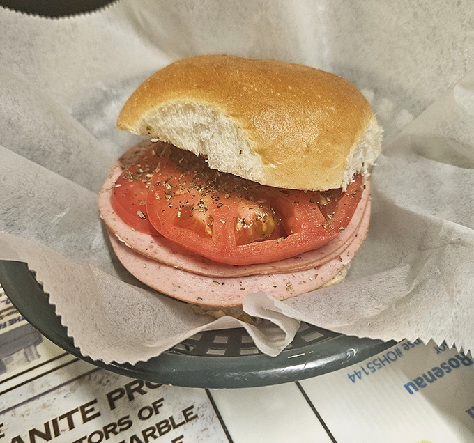Simple perfection&mdash;a round roll, quality meat, and the confidence to let the ingredients speak for themselves. No Instagram filters needed here.