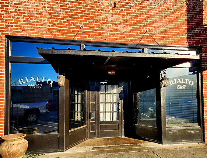 The Rialto's classic storefront promises Italian flavors behind its vintage brick facade&mdash;a culinary plot twist in onion country.