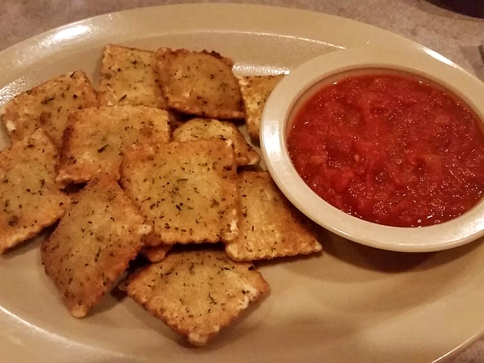 Toasted ravioli with marinara—St. Louis' contribution to the pantheon of perfect appetizers. Like little pillows of happiness that crunch when you bite them.